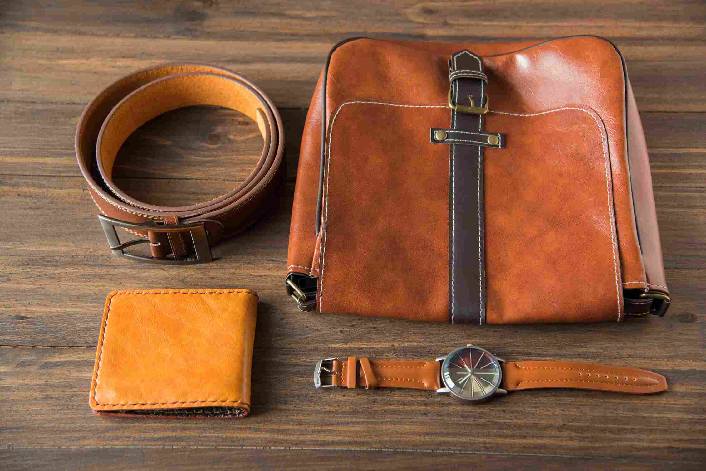 Top 10 Leather Gift Ideas for Him | Style N Craft